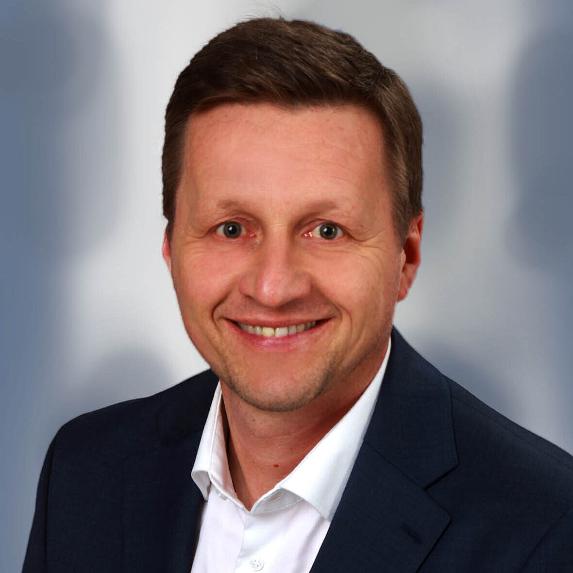 R+F Regensburg: Veränderung in der Geschäftsführung | R+F